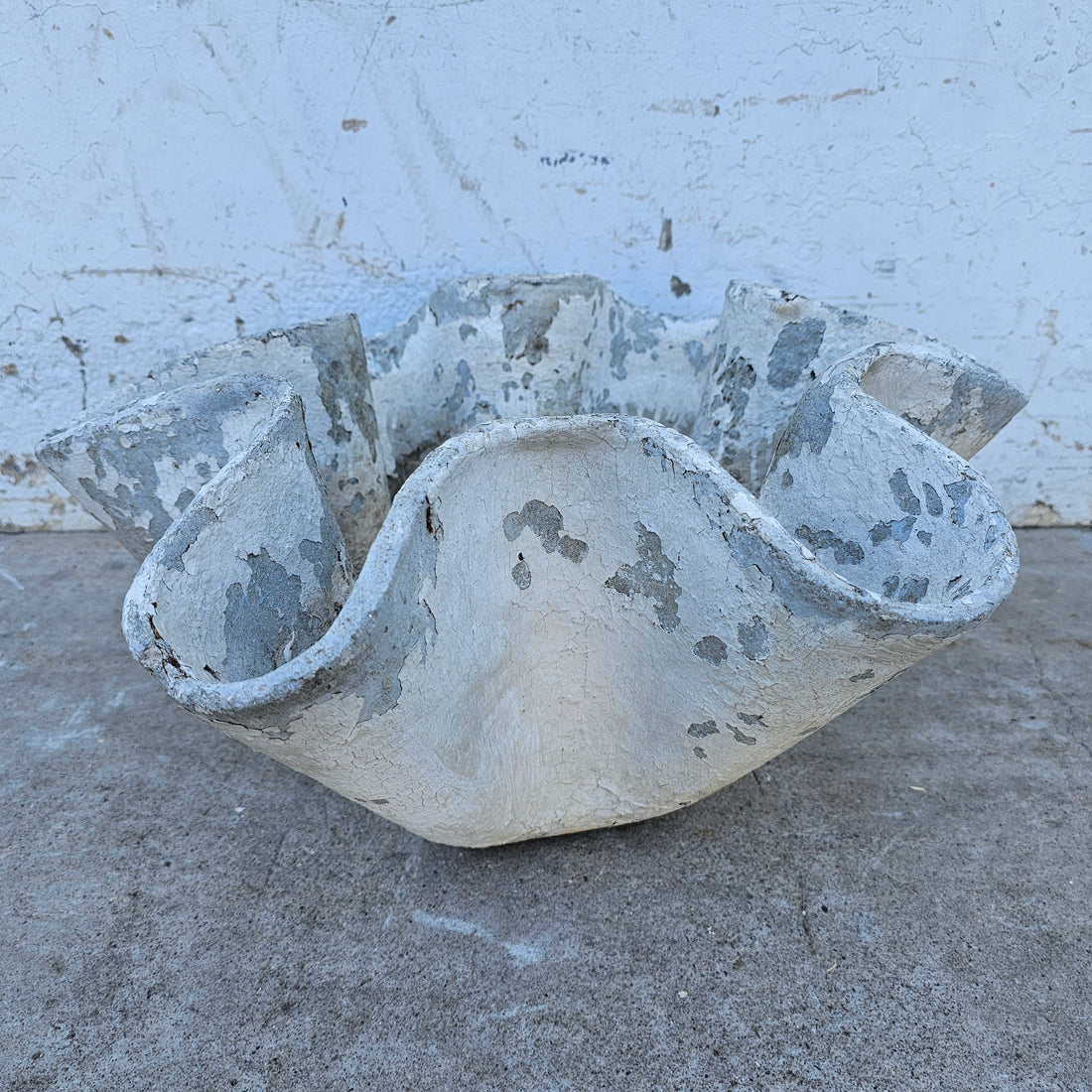 Small Willy Guhl Organic Planter – Antiquities Warehouse of Grand Traverse