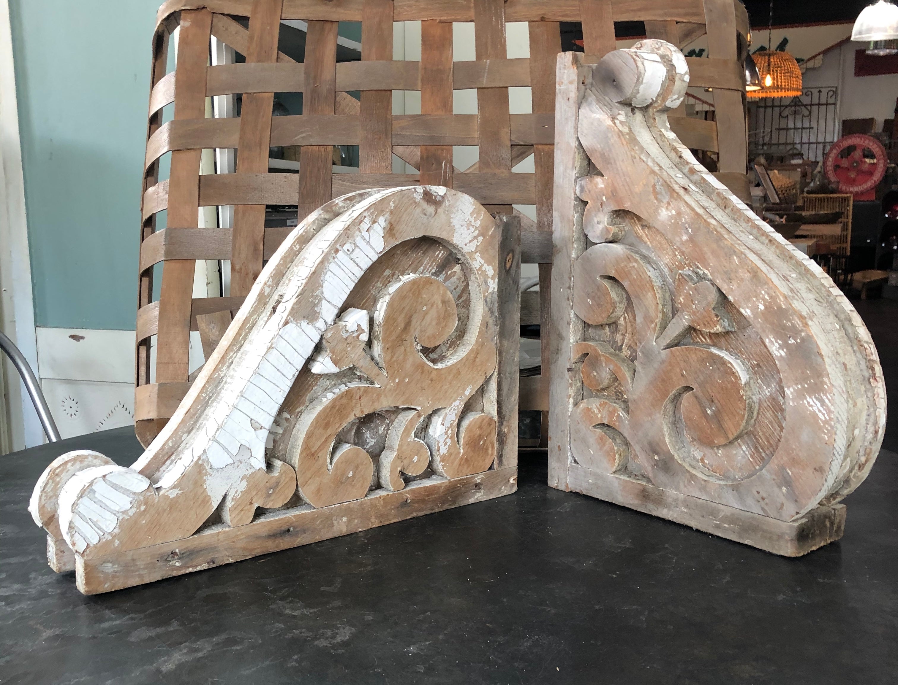 Pair Reclaimed White Corbels – Antiquities Warehouse of Grand Traverse